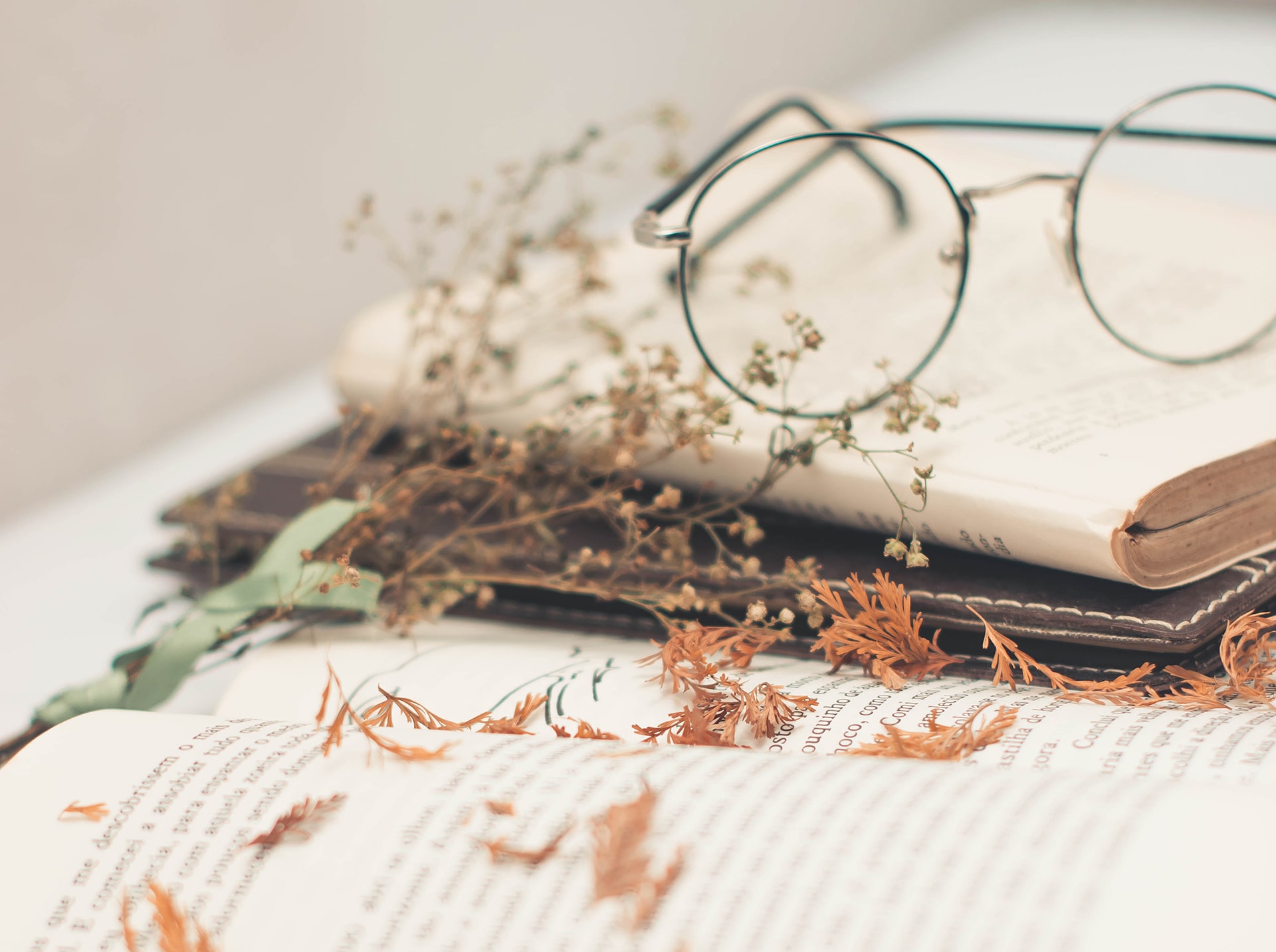 Searching for inspiration and finding it in books - Inspiring Alley ...